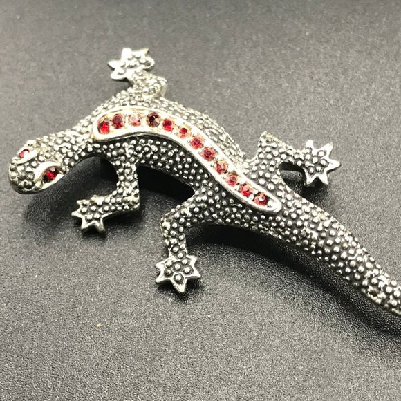 Jewelry | Vintage Red Rhinestone Happy Lizard Brooch Pin | Poshmark